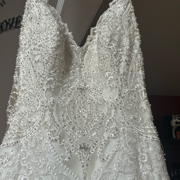 Allure Bridals | Dresses | Allure Bridals Ivory Beaded Lace Wedding ...
